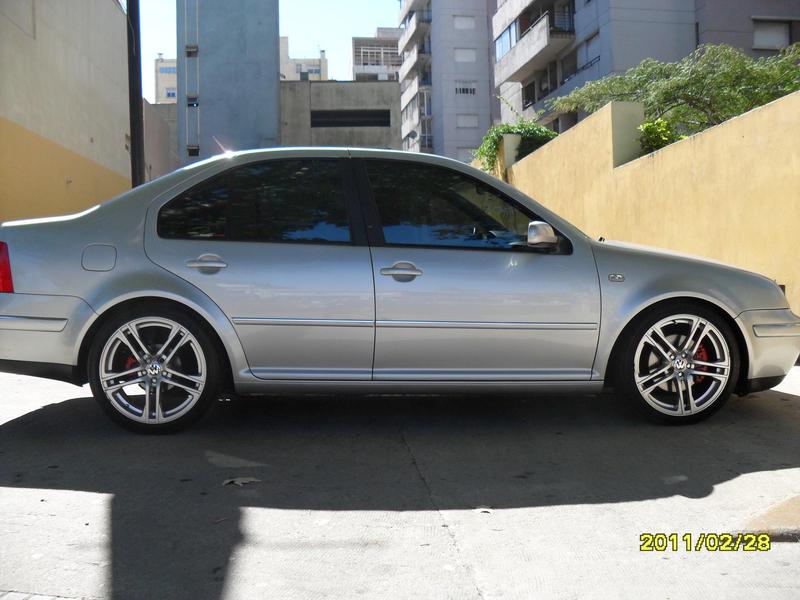 Mayori Car Detailing: Volkswagen Bora 1.8T Gris Plata (Uruguay)